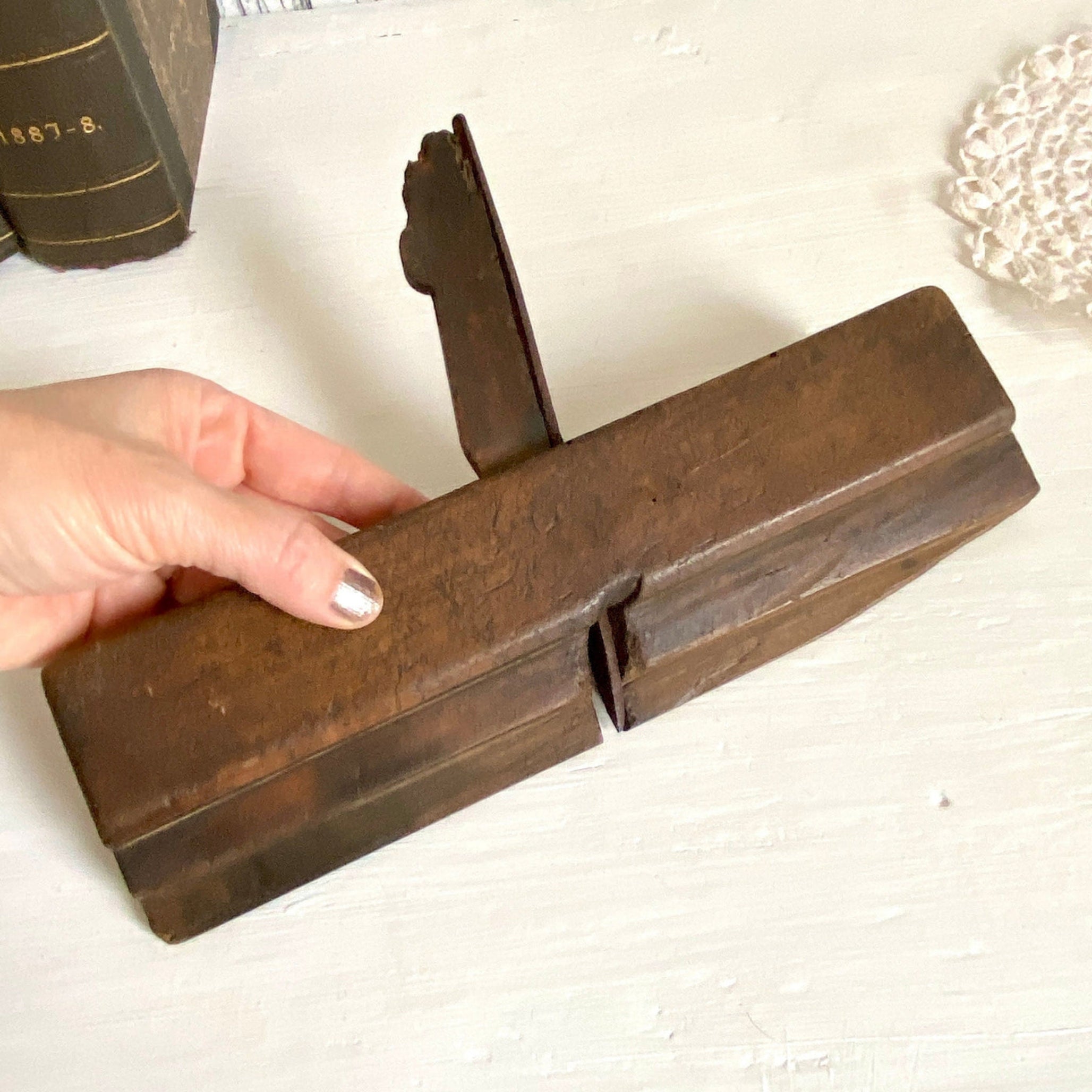Antique molding hand plane primitive woodworking tool, 1800s | SweetAntik